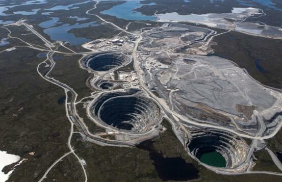 Dominion vend sa première mine de diamants du Canada - Rubel & Ménasché