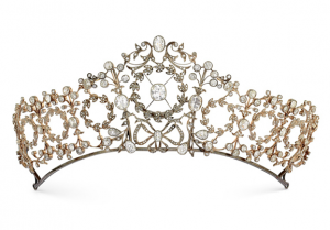 Gucci is getting a Gem Award - Rubel & Ménasché